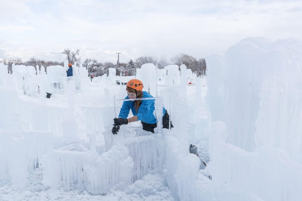 Interactive Frozen Winter Wonderland – Ice Castles In Midway Utah ...